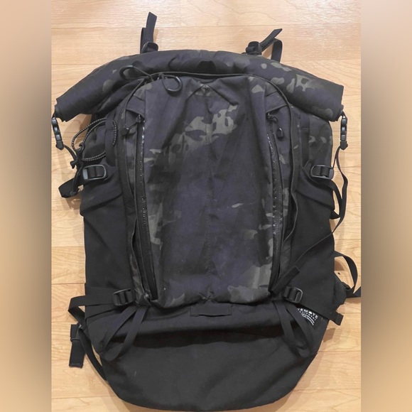 Bags | Remote Equipment Alpha 31 Multicam Black 1 Of 5 | Poshmark